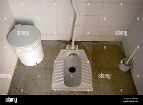 The Amanda Knox Ordeal: Part I: No Less Ugly Than an Unflushed Toilet ...